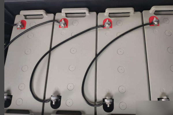 News - How to connect the UPS battery？